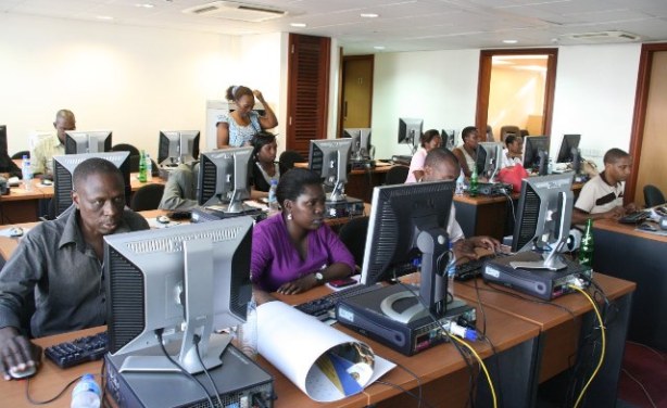 Microsoft Brings Development Hubs to Nairobi, Lagos - allAfrica.com