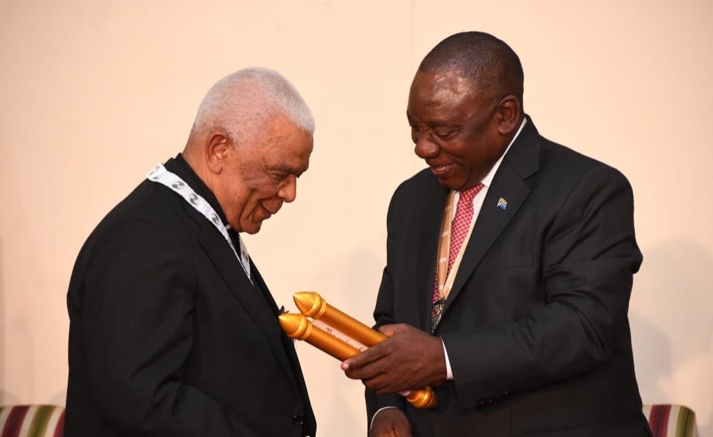 PhotoEssay » President Honours Citizens, Dignitaries with National ...