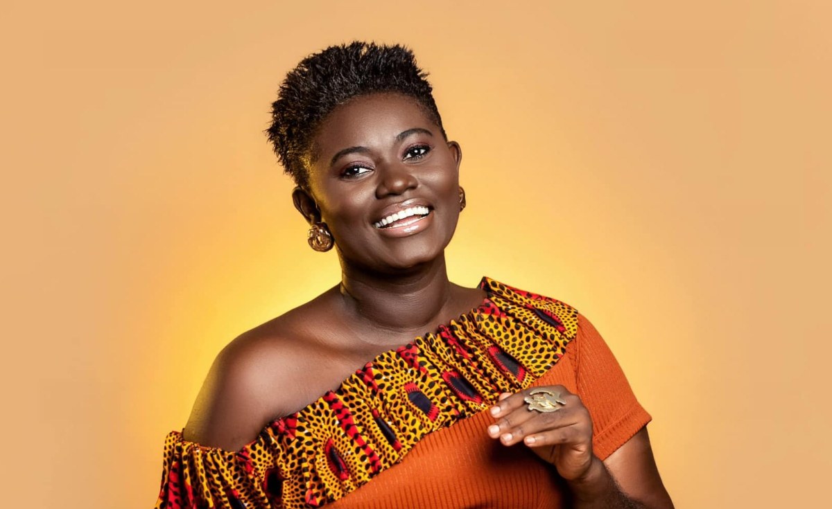 Une Ghanéenne veut battre le record du plus long marathon de chant ...